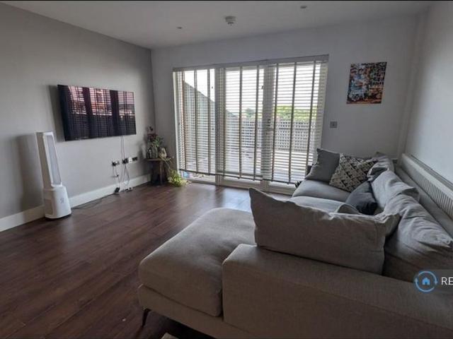2 bedroom flat to rent