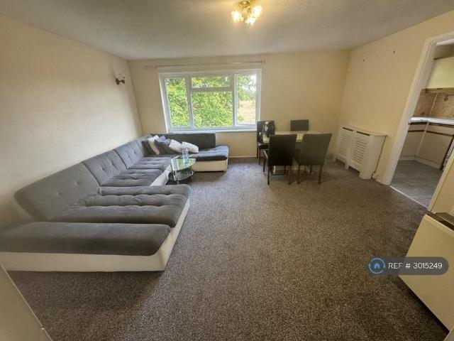 2 bedroom flat to rent
