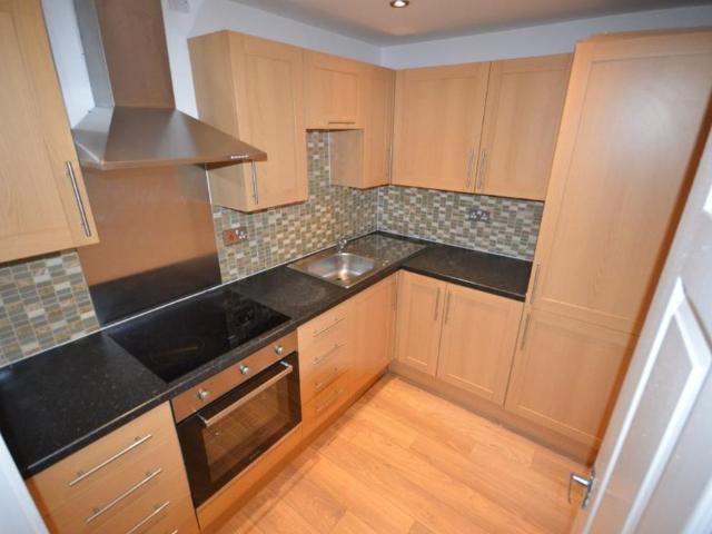 2 bedroom flat to rent