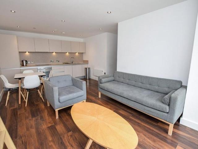 2 bedroom flat to rent