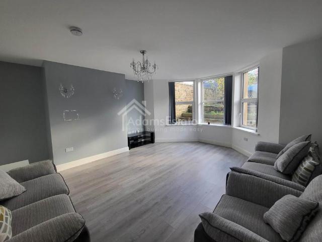 2 bedroom flat to rent