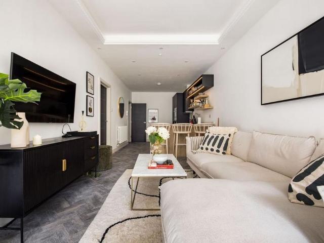 2 bedroom flat to rent