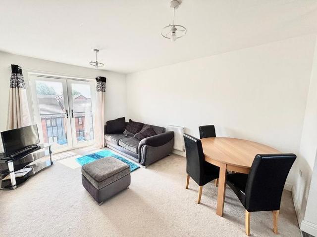2 bedroom flat to rent