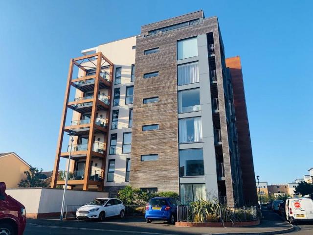 2 bedroom flat to rent