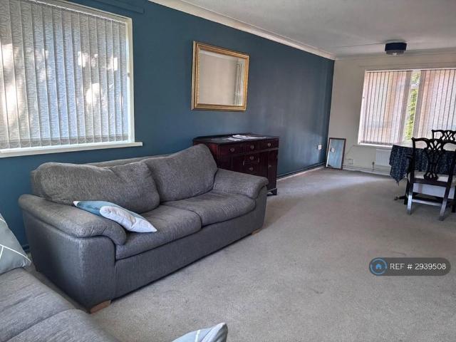 2 bedroom flat to rent