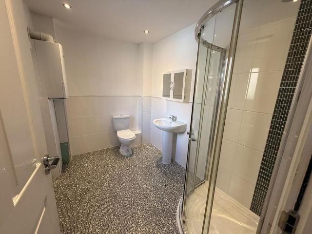 2 bedroom flat to rent