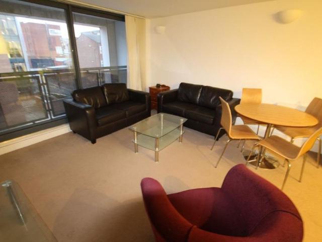 2 bedroom flat to rent