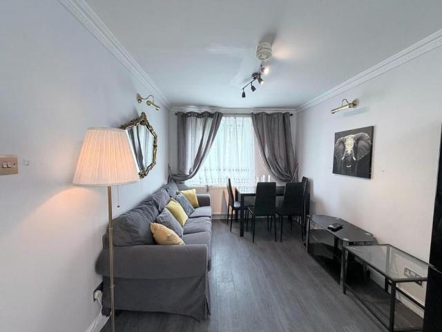 2 bedroom flat to rent