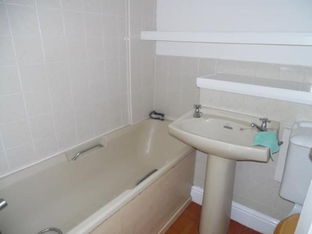2 bedroom flat to rent