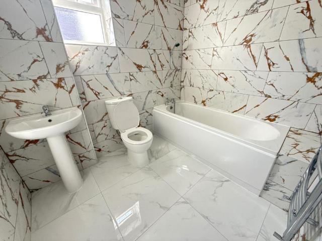 2 bedroom flat to rent