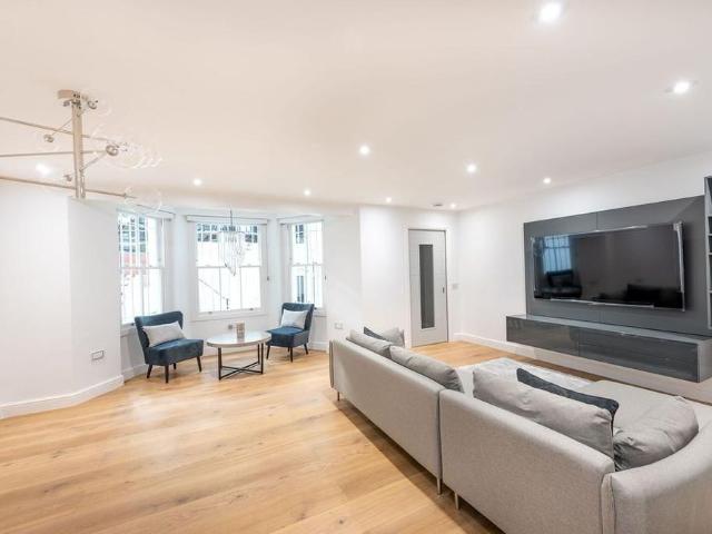 2 bedroom flat to rent