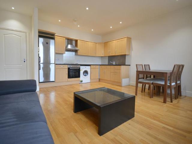 2 bedroom flat to rent
