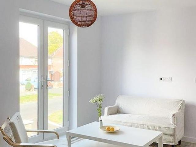 2 bedroom flat to rent