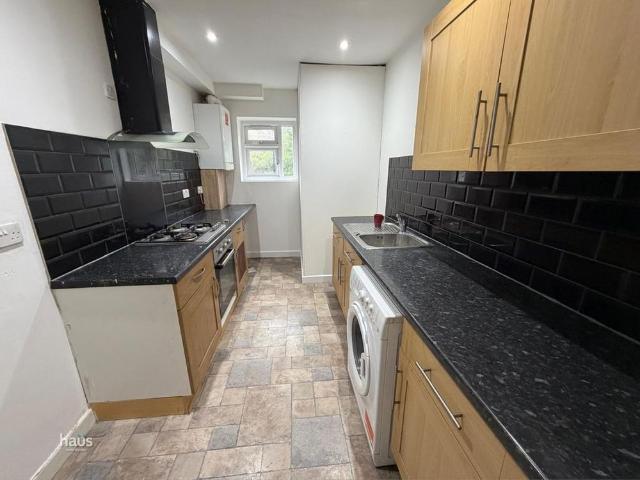 2 bedroom flat to rent