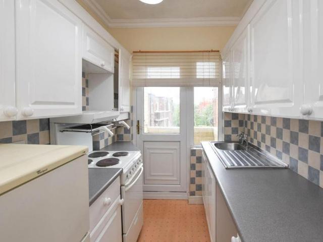 2 bedroom flat to rent