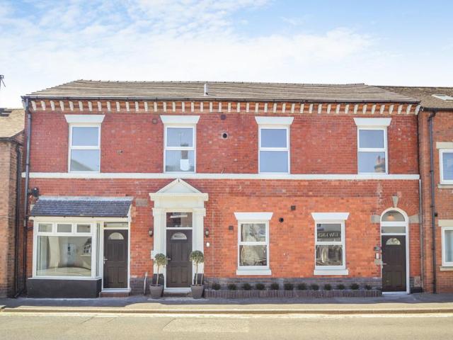 2 bedroom flat to rent