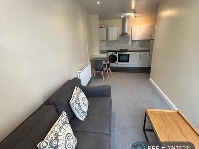 2 bedroom flat to rent