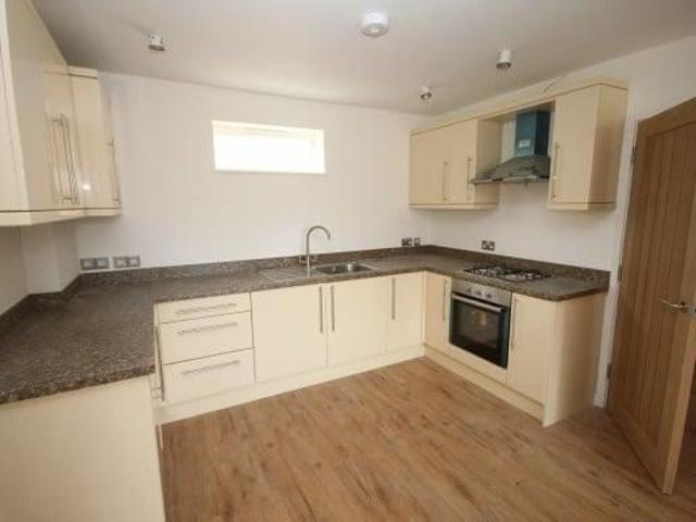 2 bedroom flat to rent