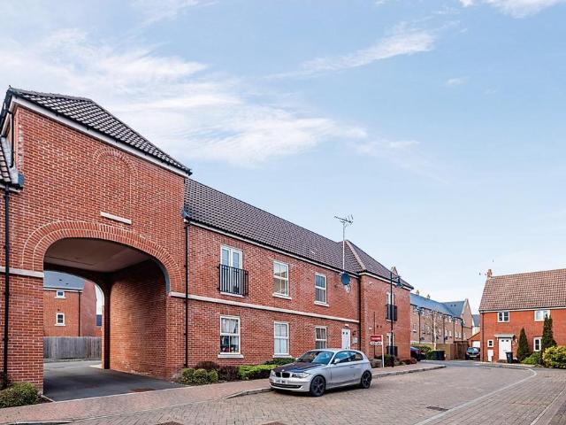 2 bedroom flat to rent