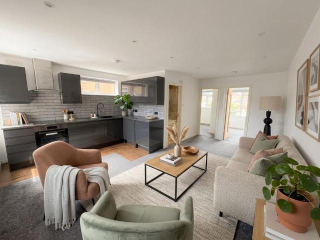 2 bedroom flat to rent