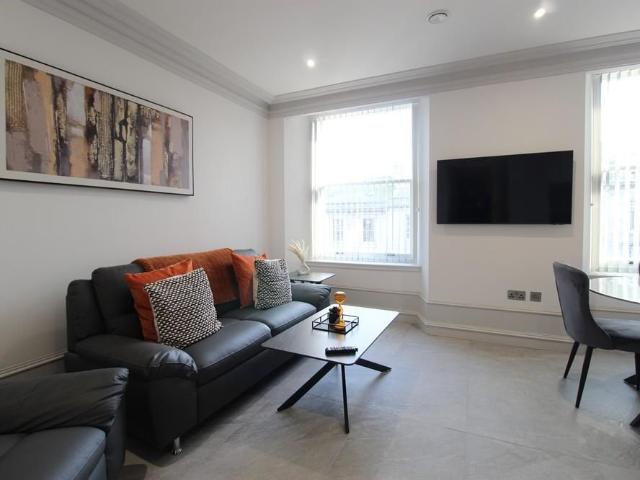 2 bedroom flat to rent