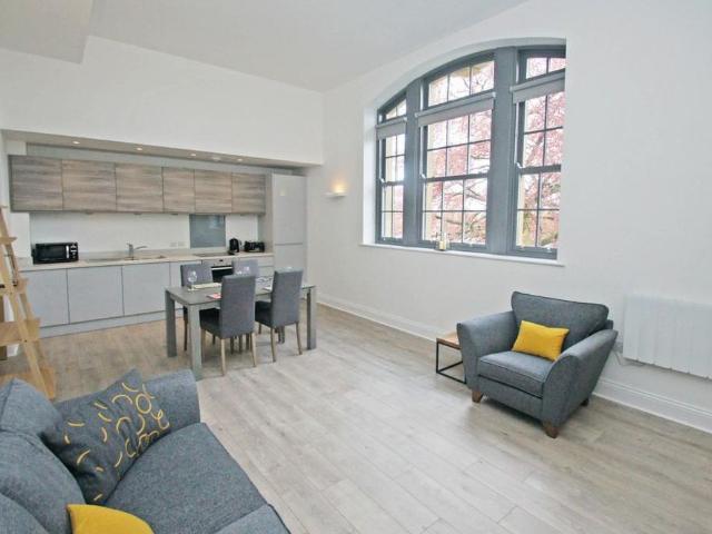 2 bedroom flat to rent
