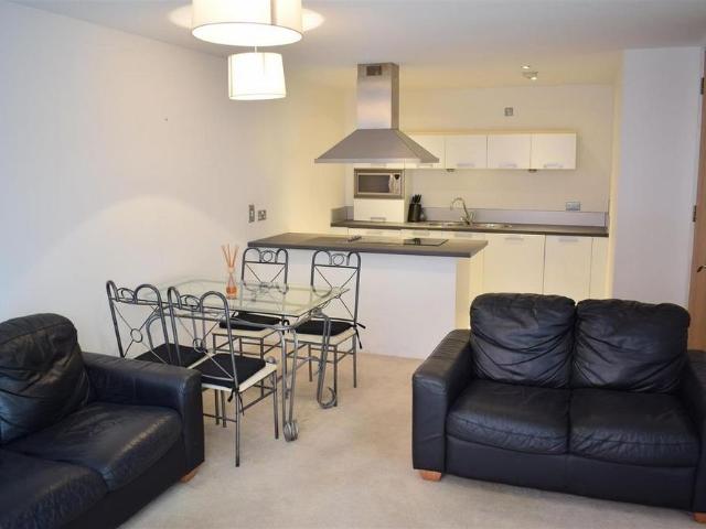 2 bedroom flat to rent