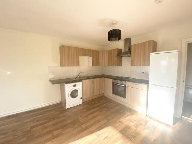 2 bedroom flat to rent