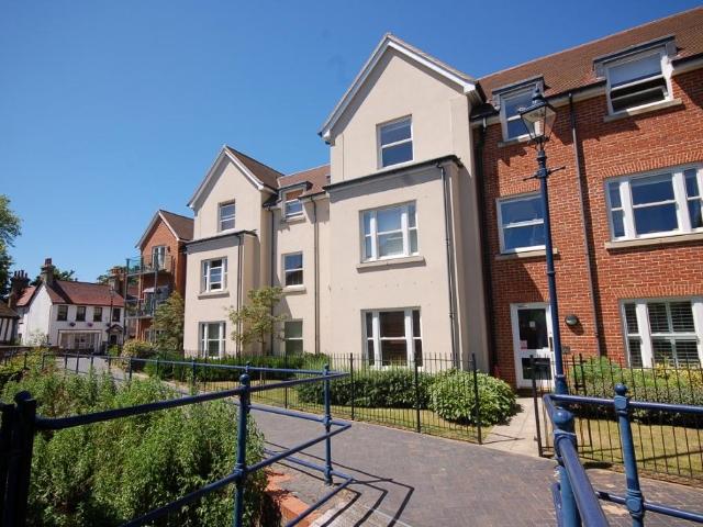 2 bedroom flat to rent