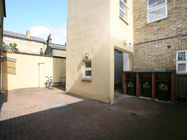 2 bedroom flat to rent