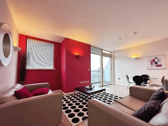 2 bedroom flat to rent