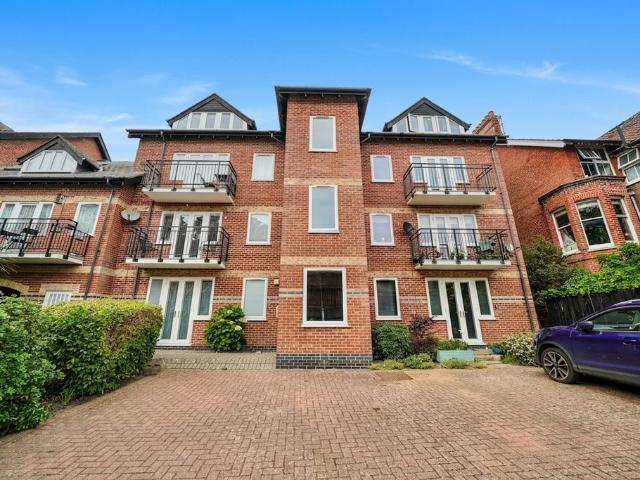 2 bedroom flat to rent