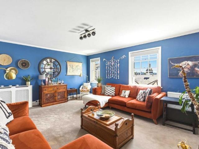 2 bedroom flat to rent