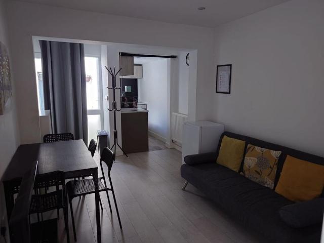 2 bedroom flat to rent