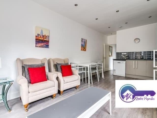 2 Bedroom Flat To Rent