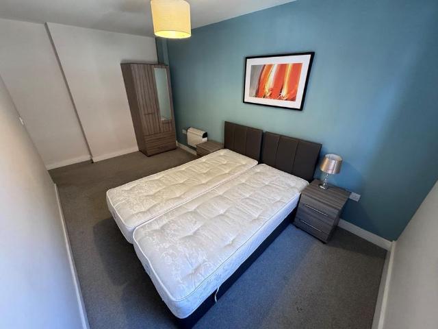 2 bedroom flat to rent