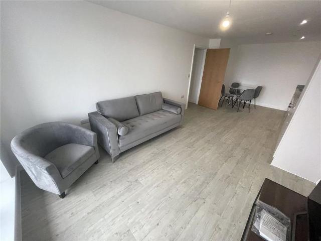 2 bedroom flat to rent