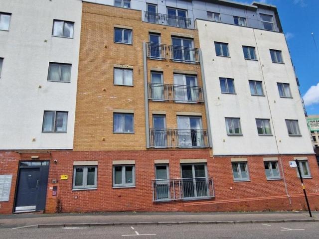 2 bedroom flat to rent