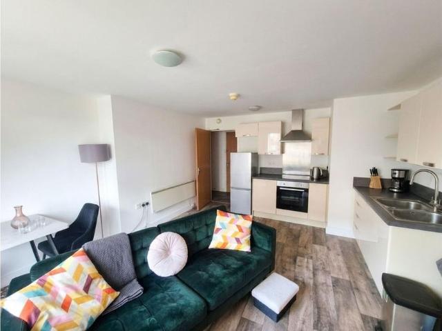 2 bedroom flat to rent