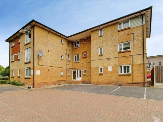 2 bedroom flat to rent