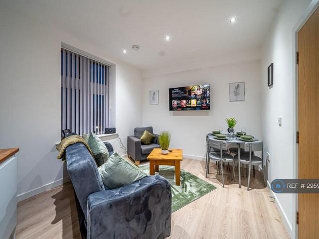 2 bedroom flat to rent