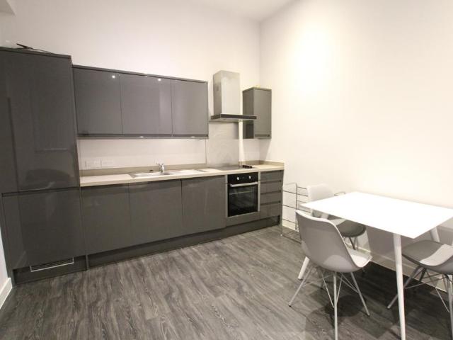 2 bedroom flat to rent