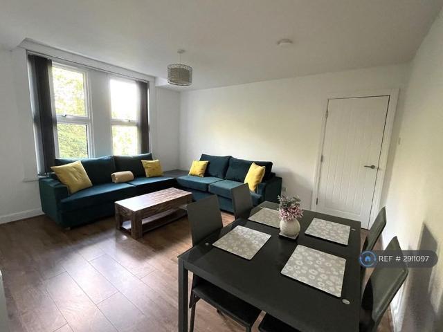2 bedroom flat to rent