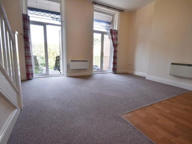 2 bedroom flat to rent