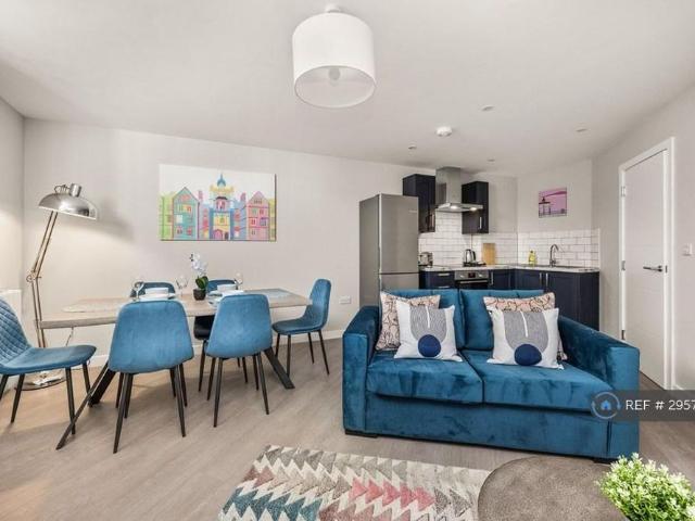 2 bedroom flat to rent