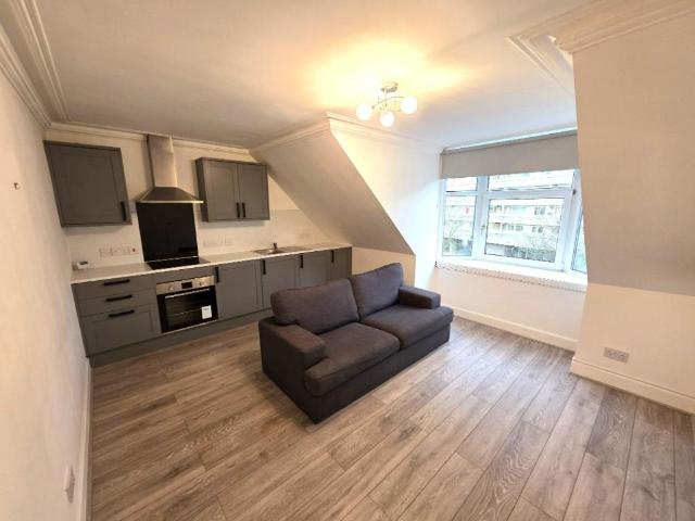2 bedroom flat to rent
