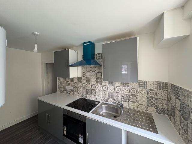 2 bedroom flat to rent