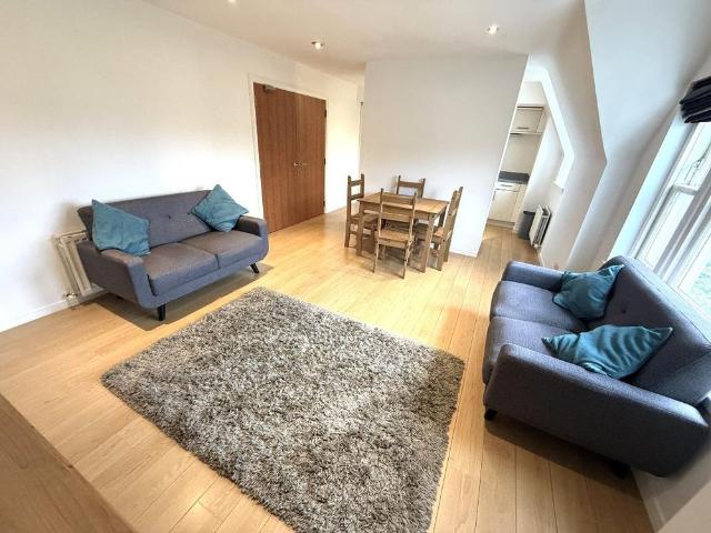 2 bedroom flat to rent
