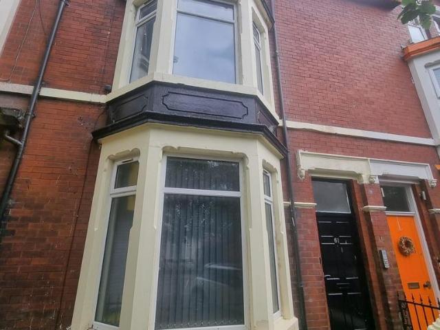 2 bedroom flat to rent
