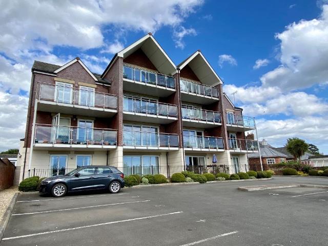 2 bedroom flat to rent